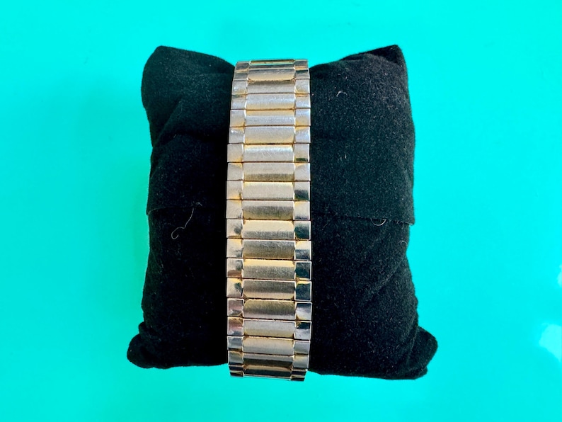 Vintage Armitron Goldtone Square Men’s Watch, 1990’s - Etsy