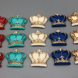 Royal Crown With Golden Touchroyal Crown Made Fondant for Cupcakes ...