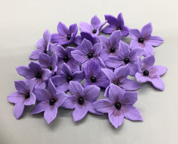 Fondantsugar edible purple flower for cakes and cupcakes 19 | Etsy