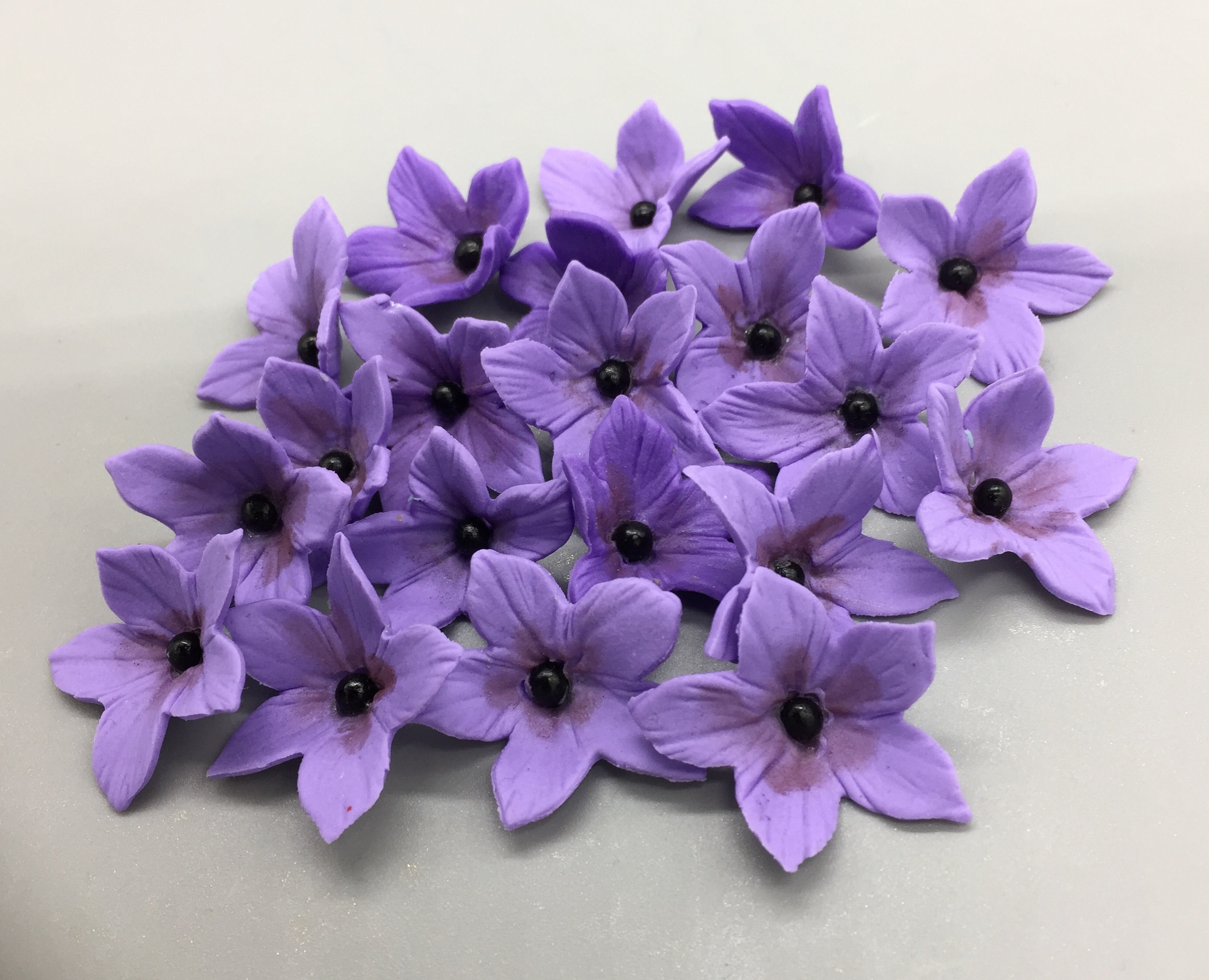 Fondant,sugar, Edible Purple Flower for Cakes and Cupcakes #19 - Etsy