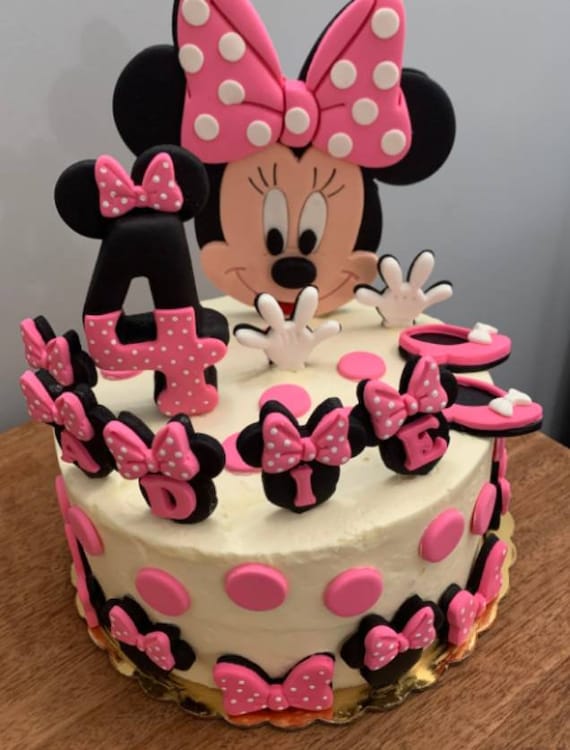 Minnie Mouse Cakes