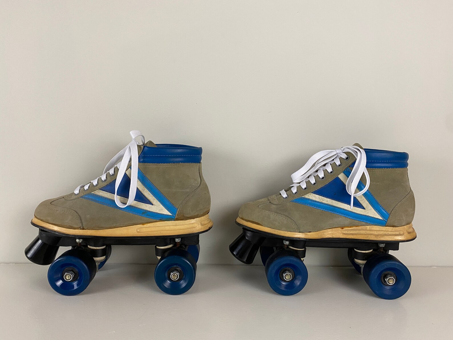 Vintage 70s Retro Roller Skates Blue, White Gray, Genuine Leather, Size ...