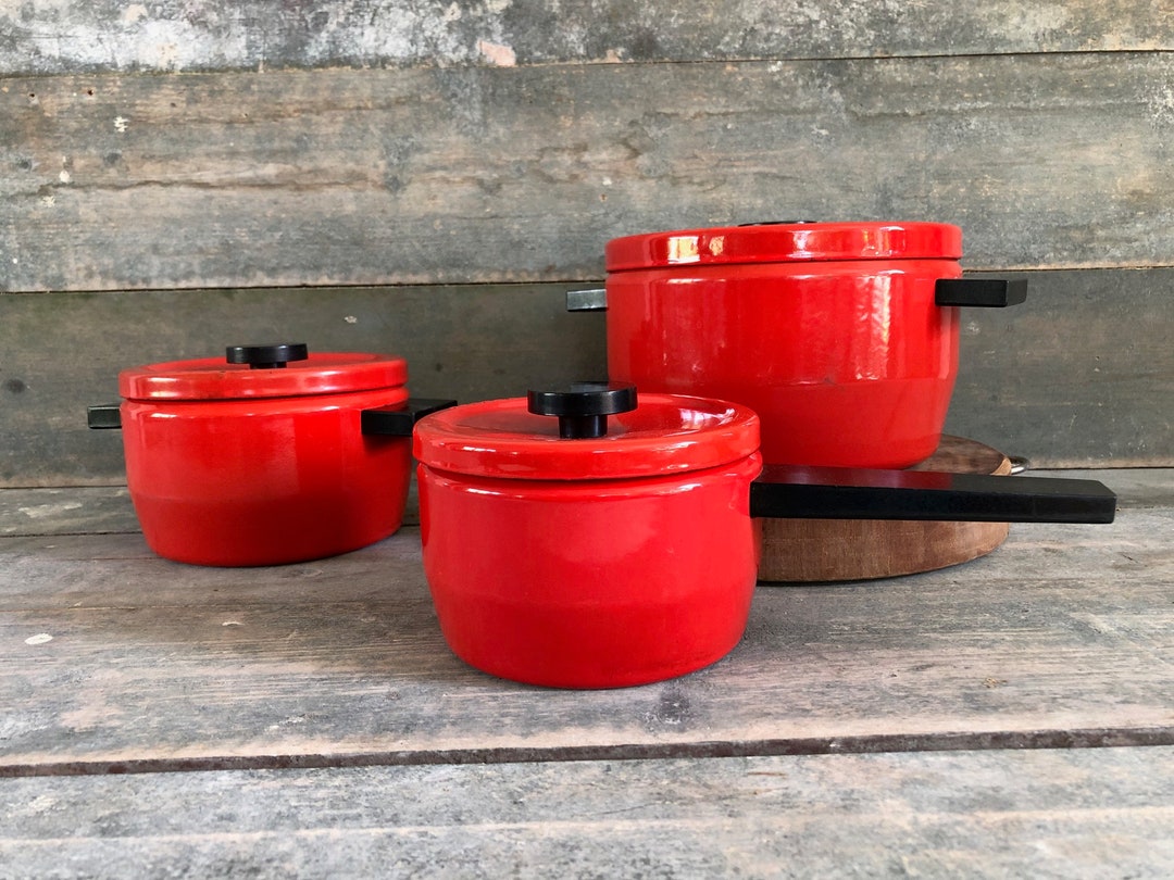 Set of 3 Vintage Red Arabia Finel Pans, 3 Arabia Finel Enamel Ware Pots ...