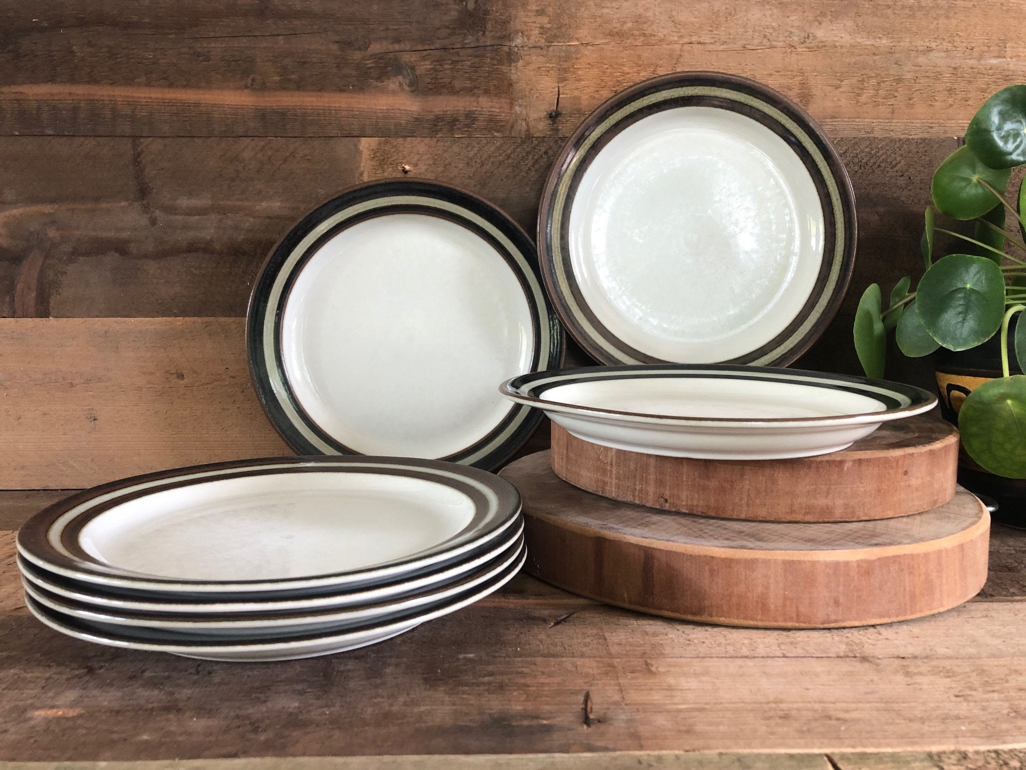 Arabia Karelia large dinner plate, Finland 1970s, Finnish design