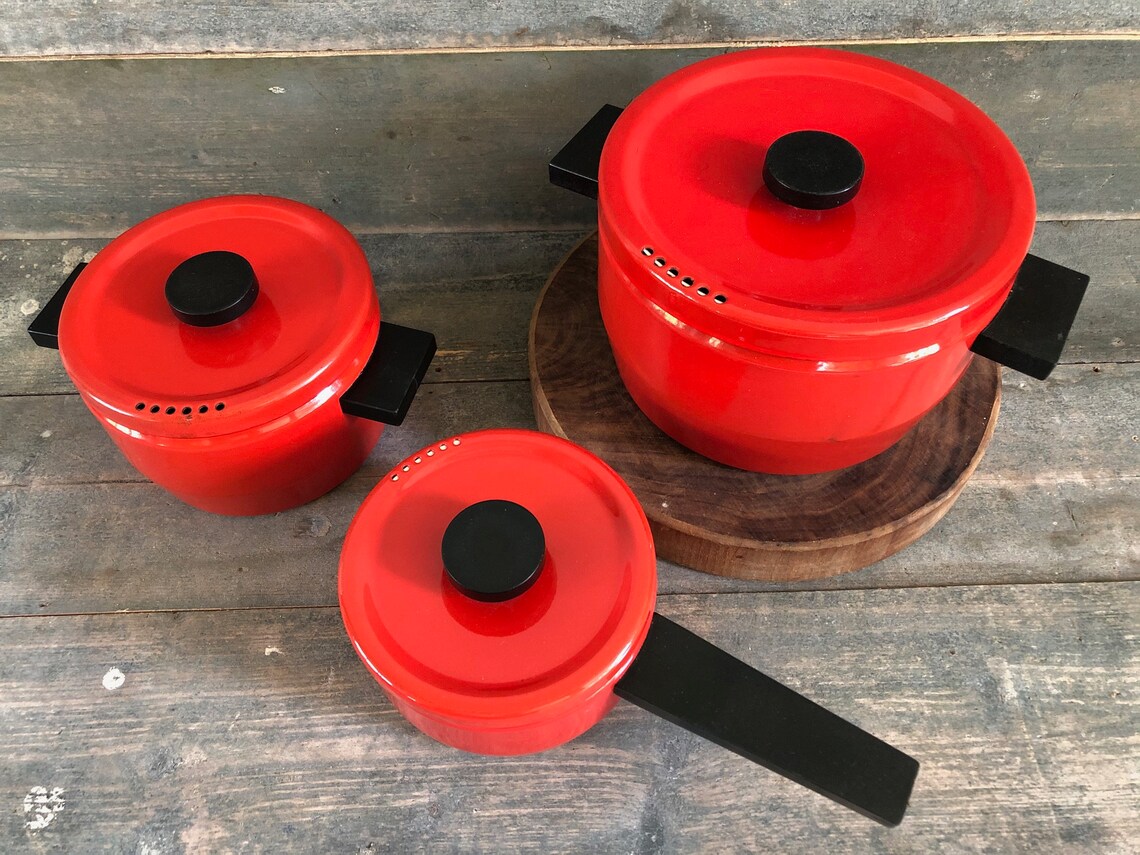 Set of 3 Vintage Red Arabia Finel Pans, 3 Arabia Finel Enamel Ware Pots ...