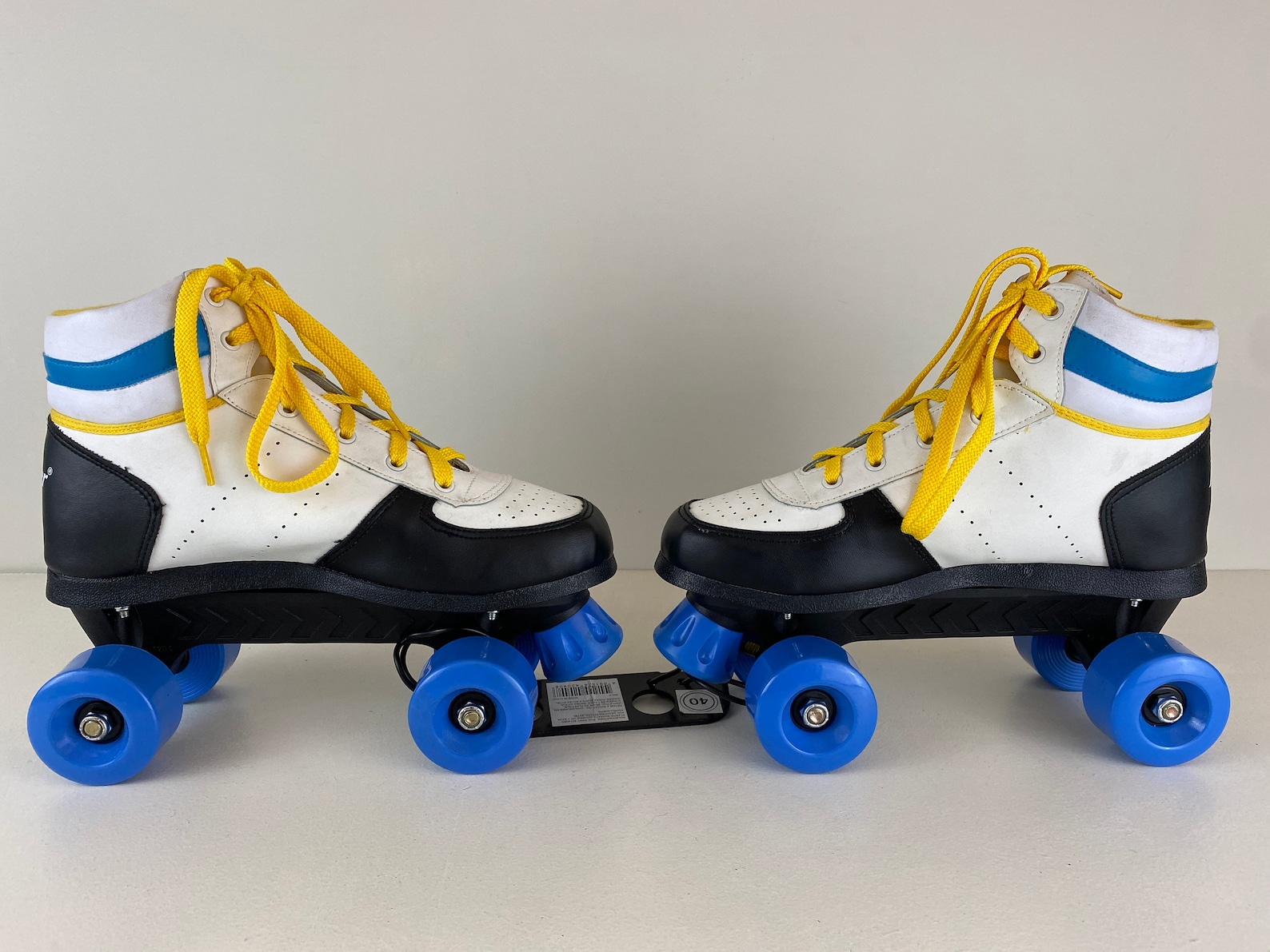 Vintage 90's Retro Roller Skates in Black, White and Blue, Rusher, New ...