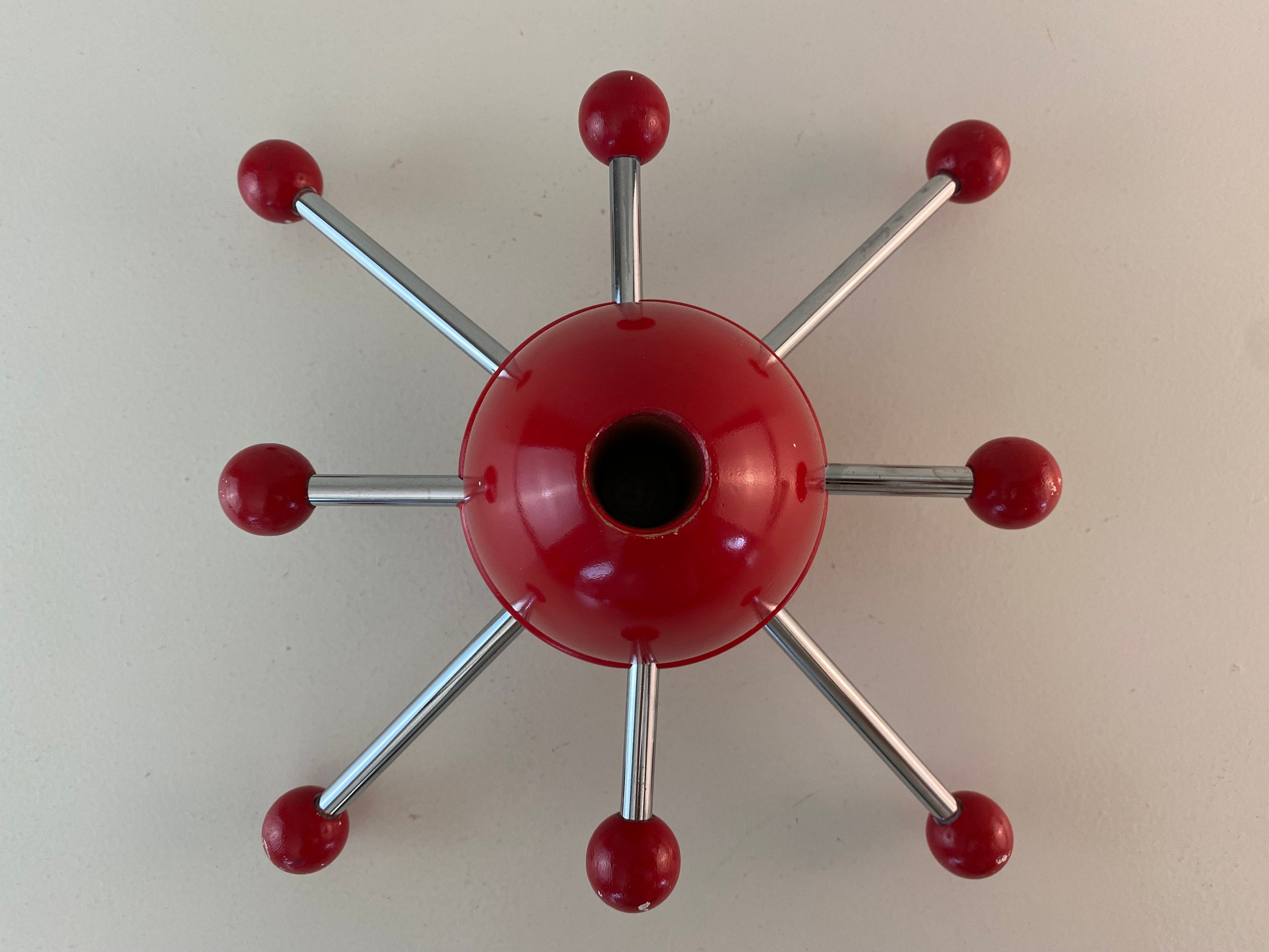 Red sputnik atomic coat rack, coat hanger, Osvaldo Borsani collection ...