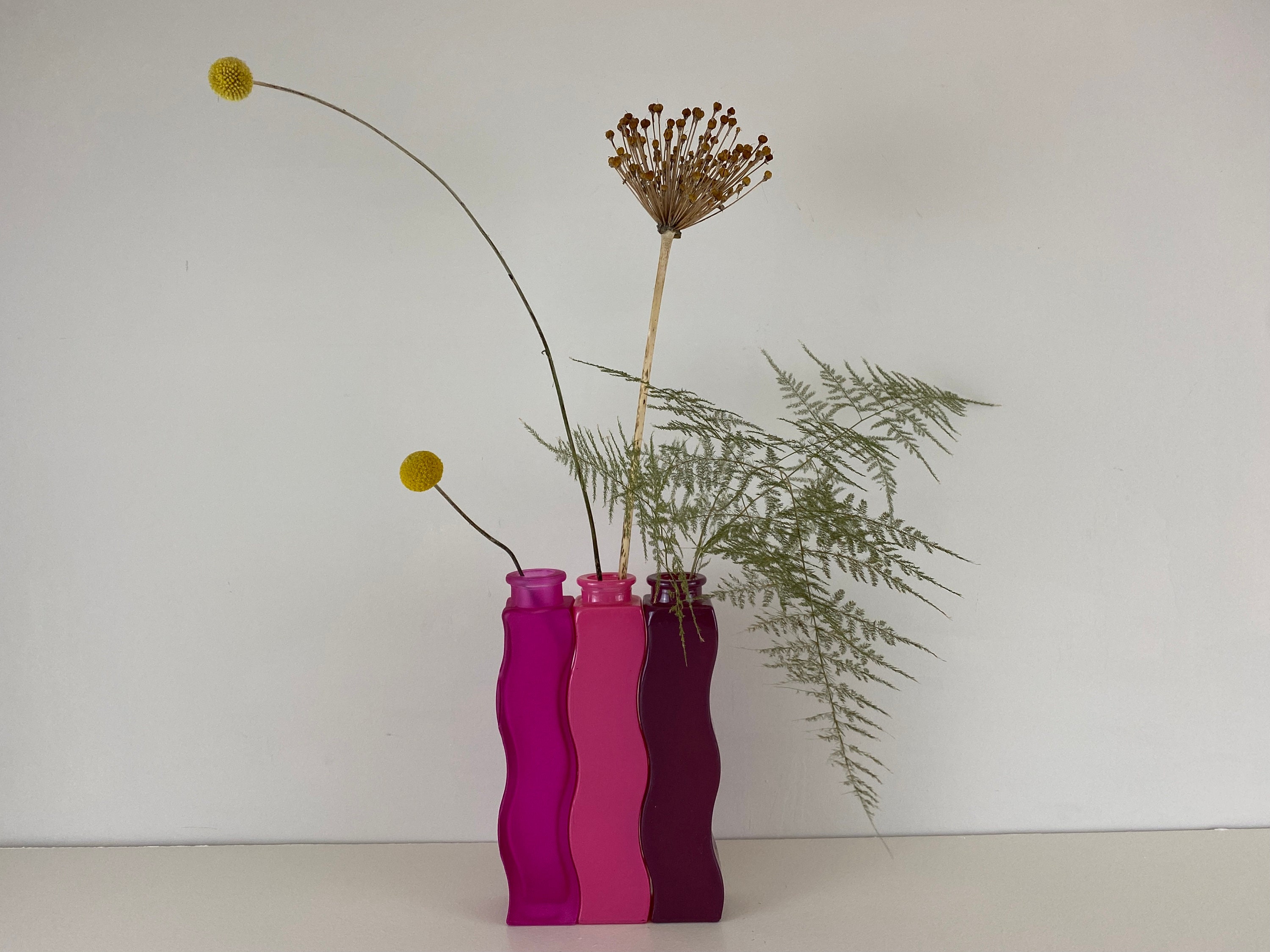 Set of 3 IKEA squiggle glass vases in pink and purple tones, a great ...
