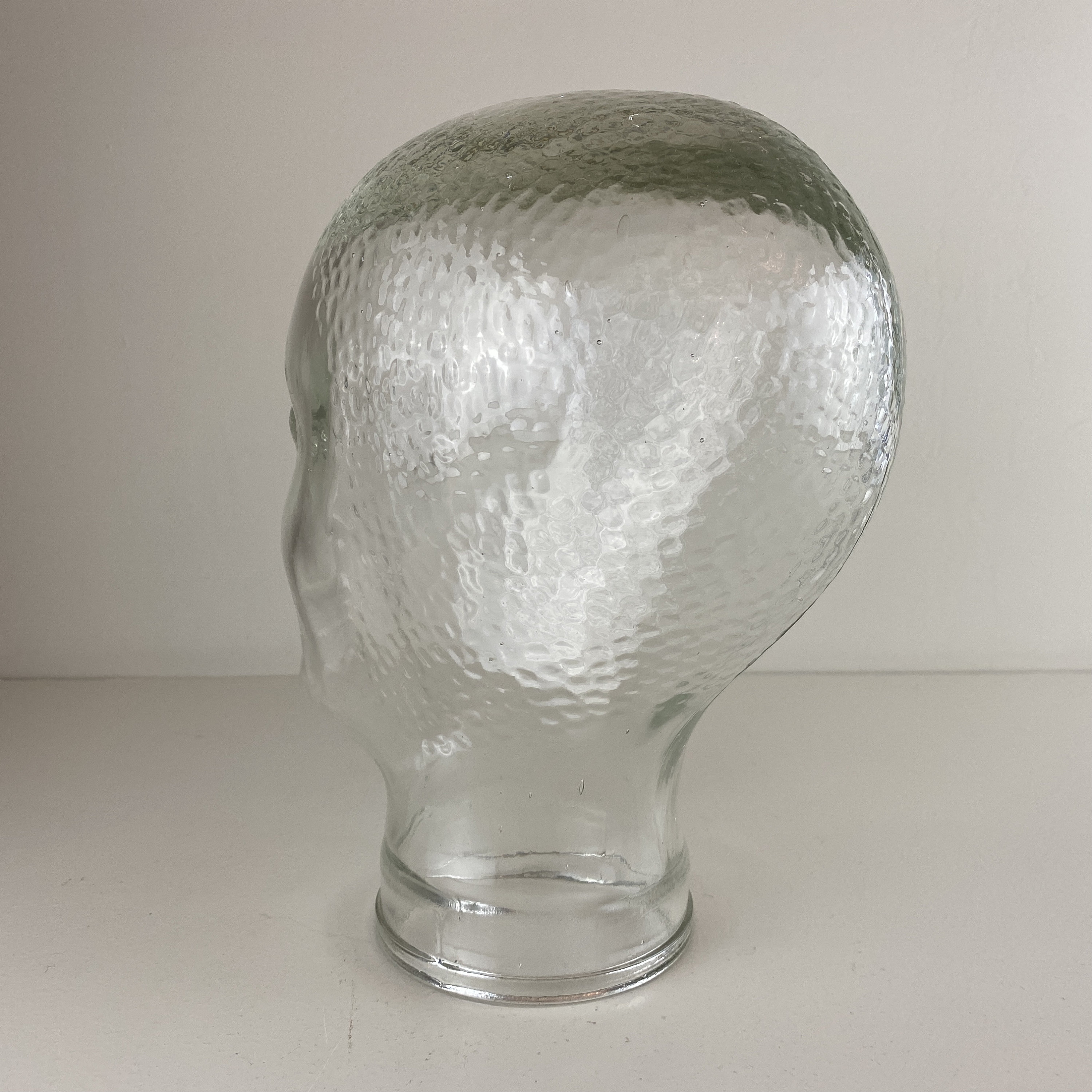Clear glass mannequin head, retro shop display head, headphone display ...