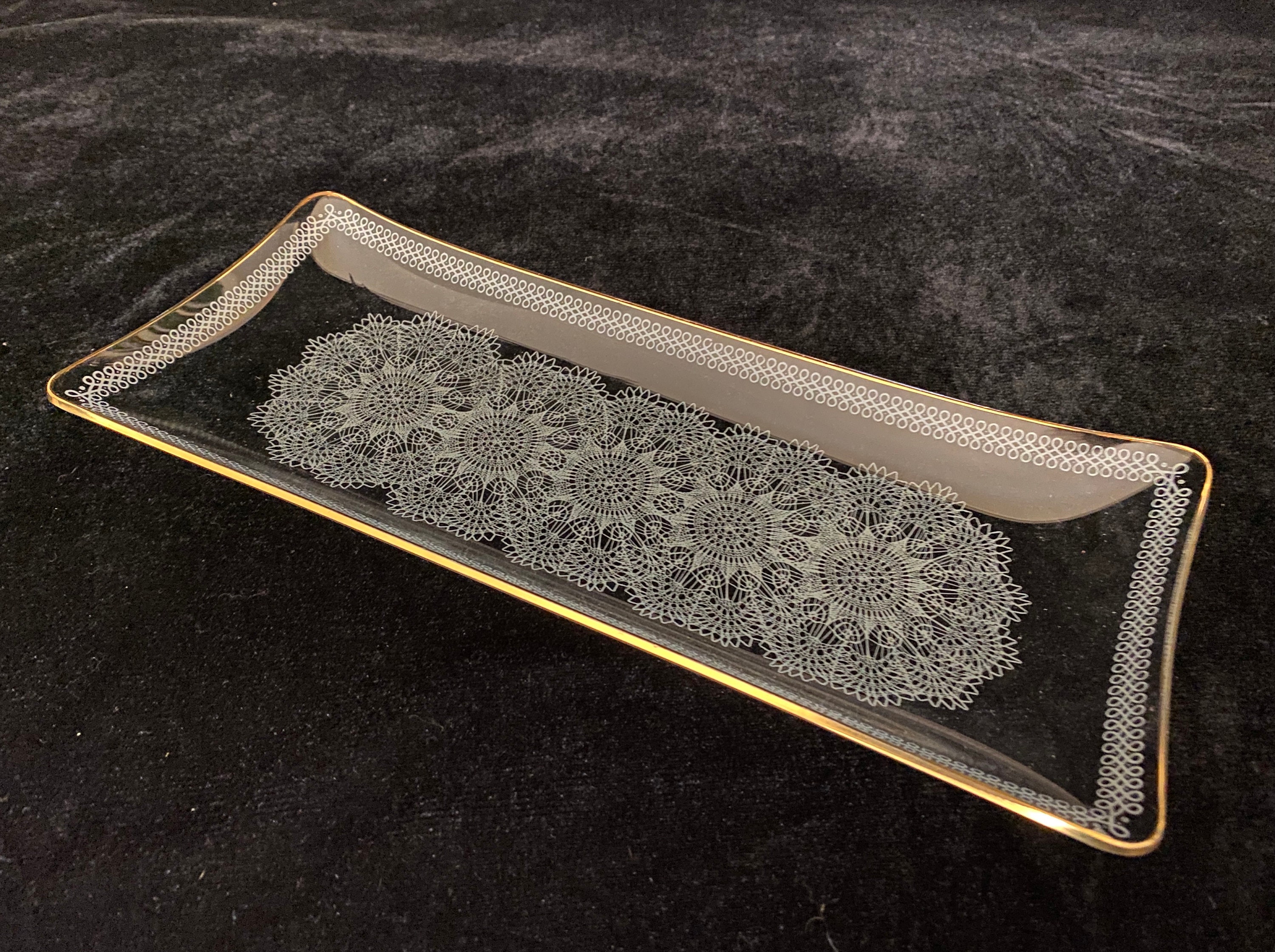 Rectangular chance glass cake plate with golden rim, beautiful delicate ...