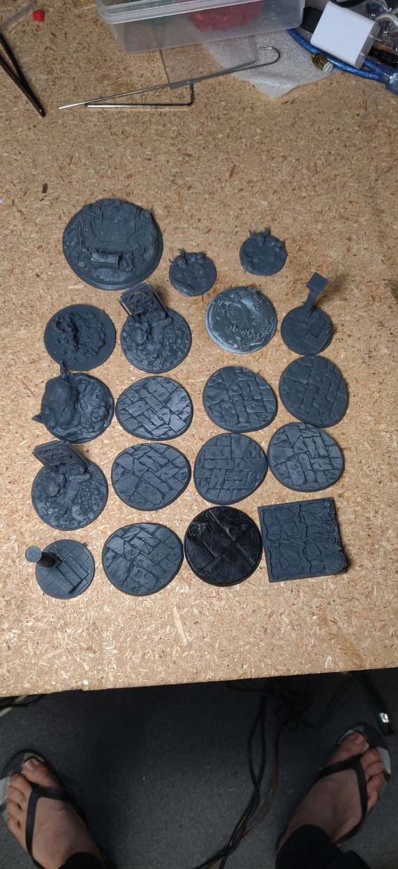 DnD TTRPG Decorative Mini base value pack Games & Puzzles Role Playing ...