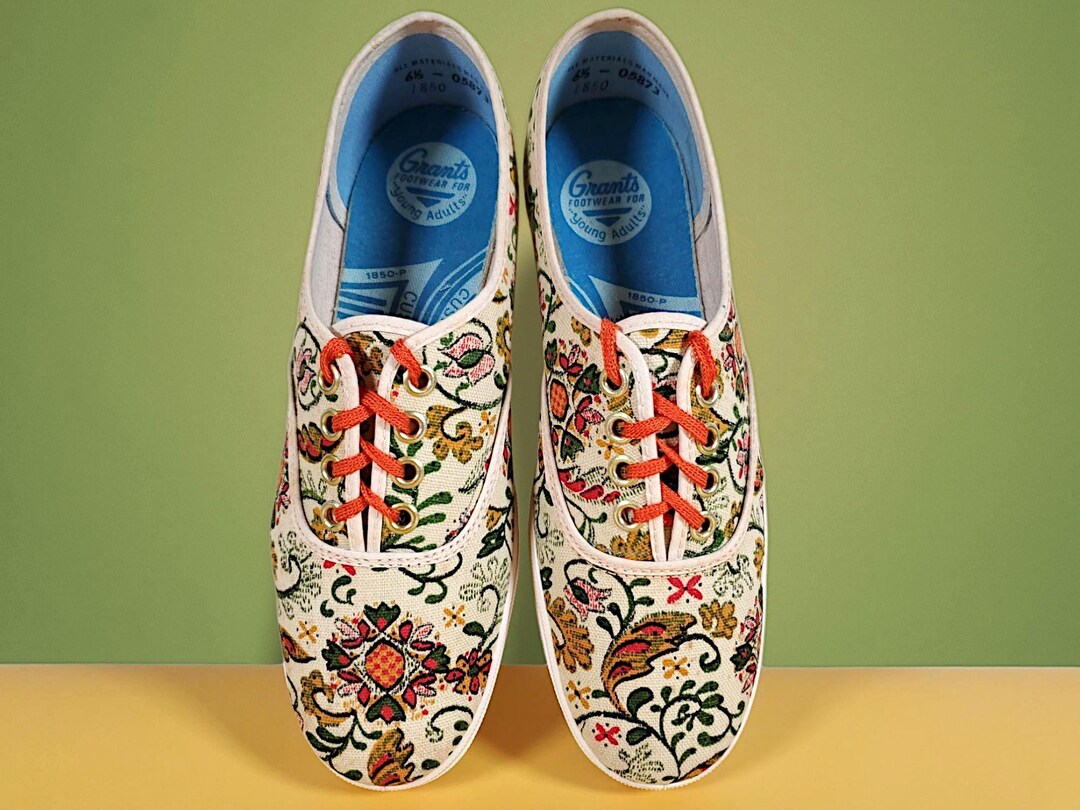 Mod 1960s Sneakers Vintage Canvas Tennis Shoes Novelty Kitchen Print ...