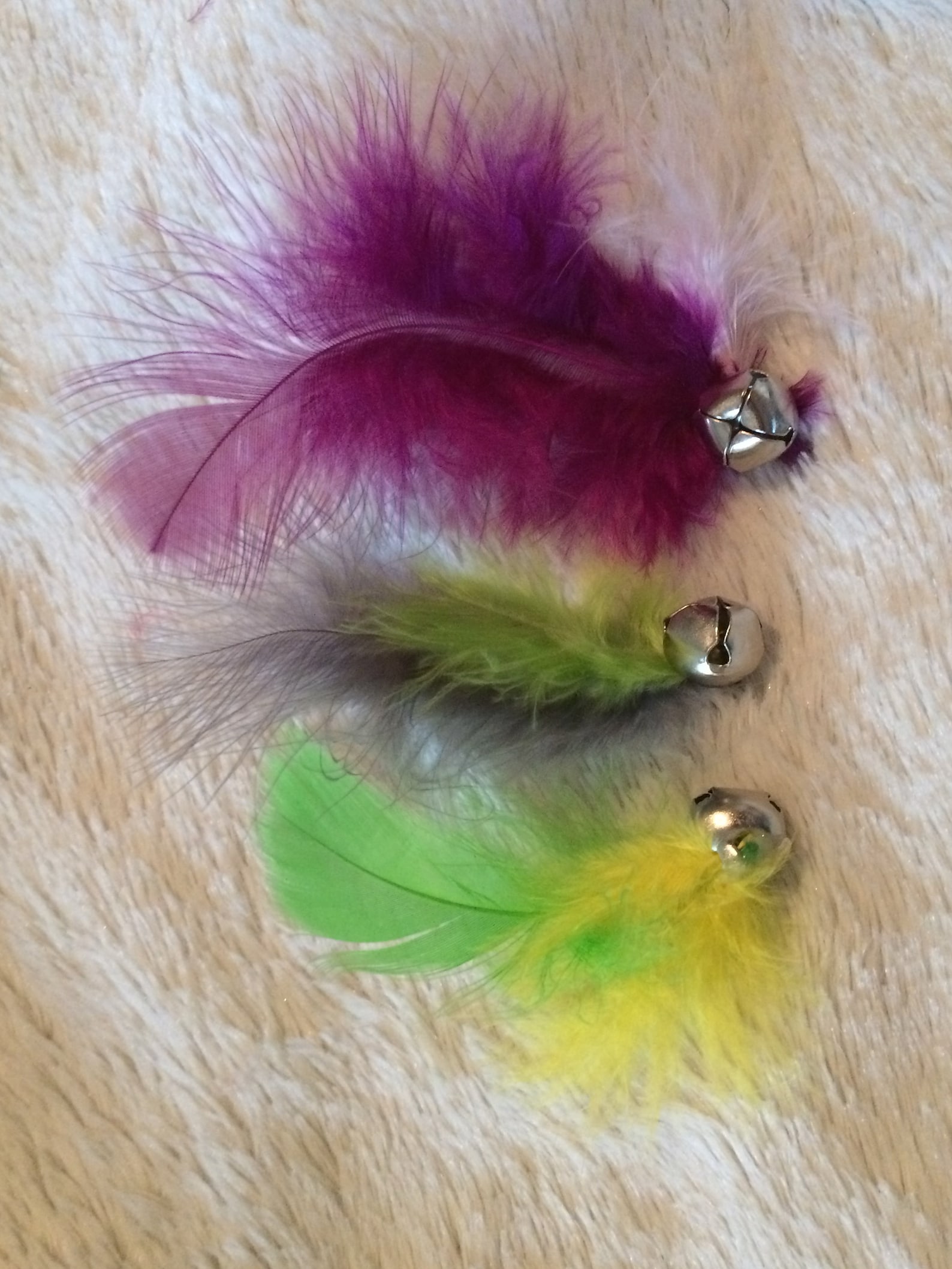FEATHER BELL Cat Toys!!! Jingle Bell W/feather - Cats Love Them!!! 3 ...