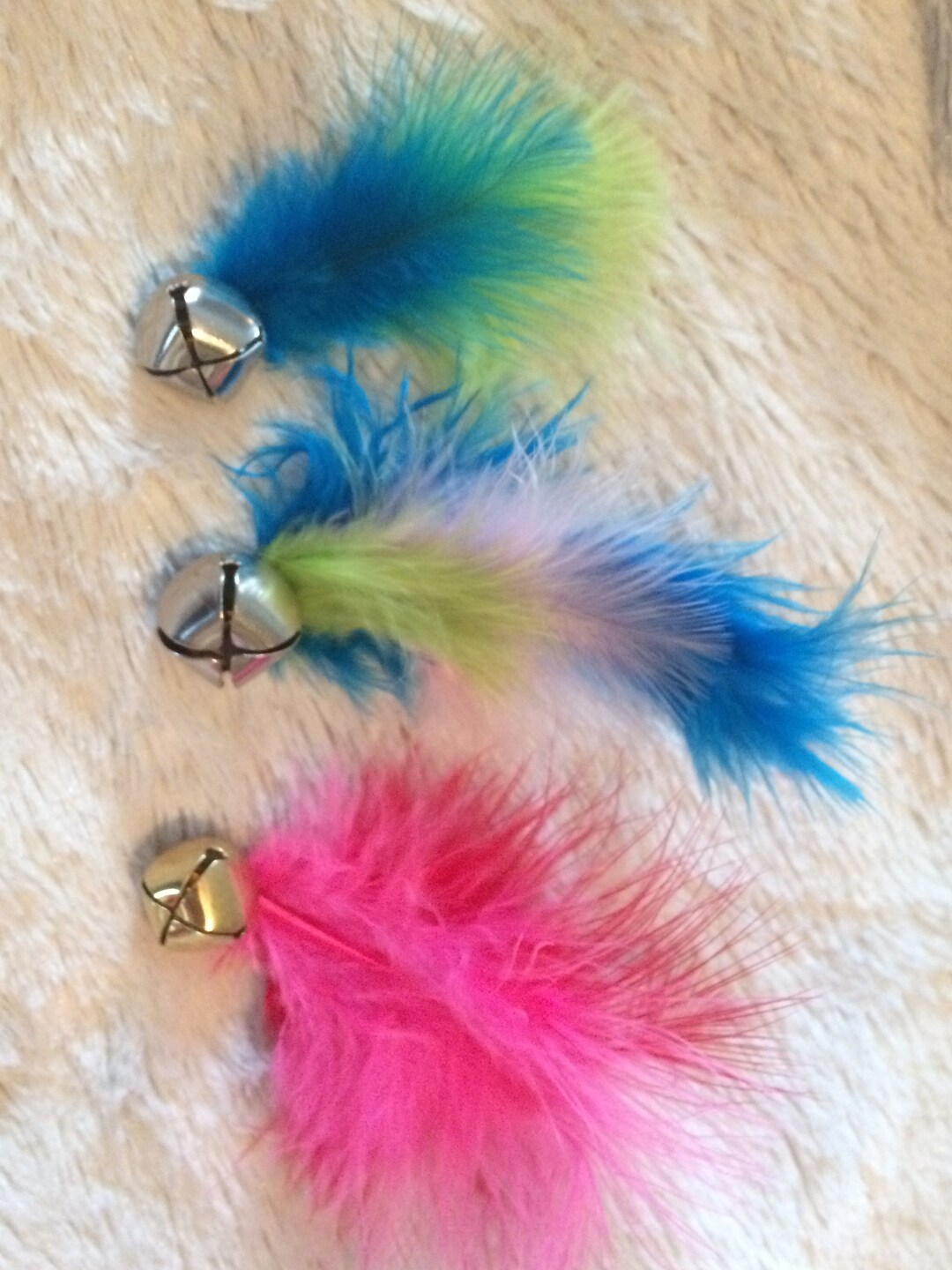 FEATHER BELL Cat Toys!!! Jingle Bell W/feather - Cats Love Them!!! 3 ...