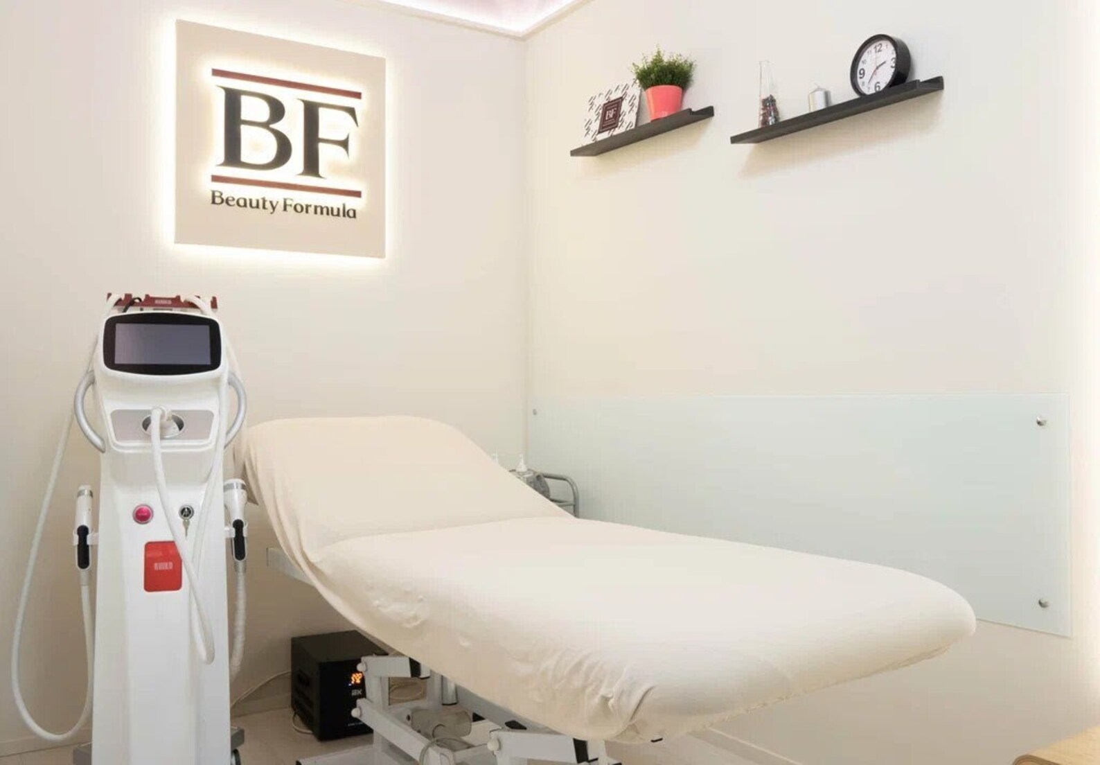 Custom Store Sign, Sleek 3D Halo Illuminated Light Box With 3D ...