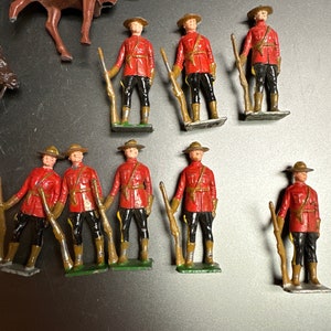 Metal Army Men. Likely Canadian Mounted Police. Some Damage - Etsy