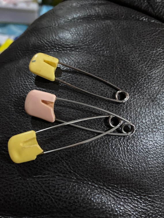 3 Vintage Baby Safety Pins - Etsy