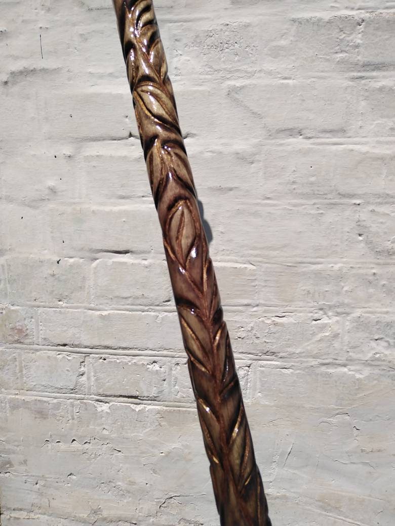 Holz geschnitzte Wanderstock Handarbeit Wander holzstab | Etsy