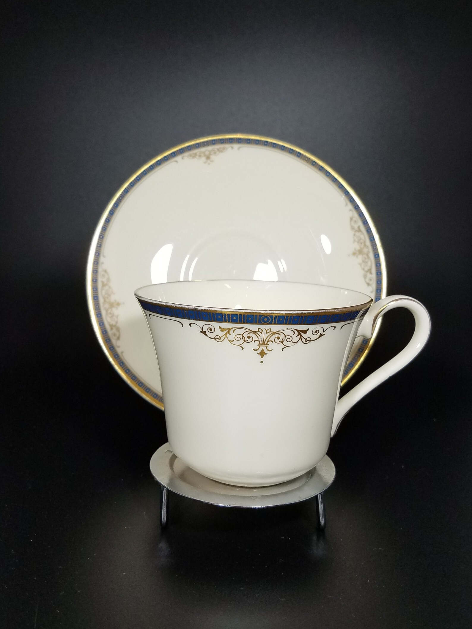 Royal Doulton Minton "marlborough" Pattern Cup and Saucer - Etsy