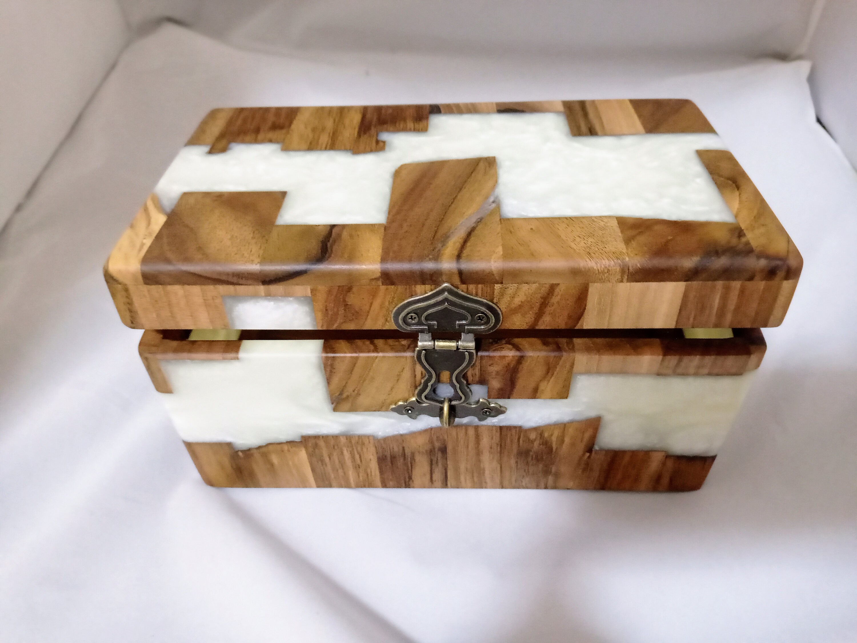 Handmade Walnut Wood and Epoxy Resin Box in Patchwork Style, Fancy ...