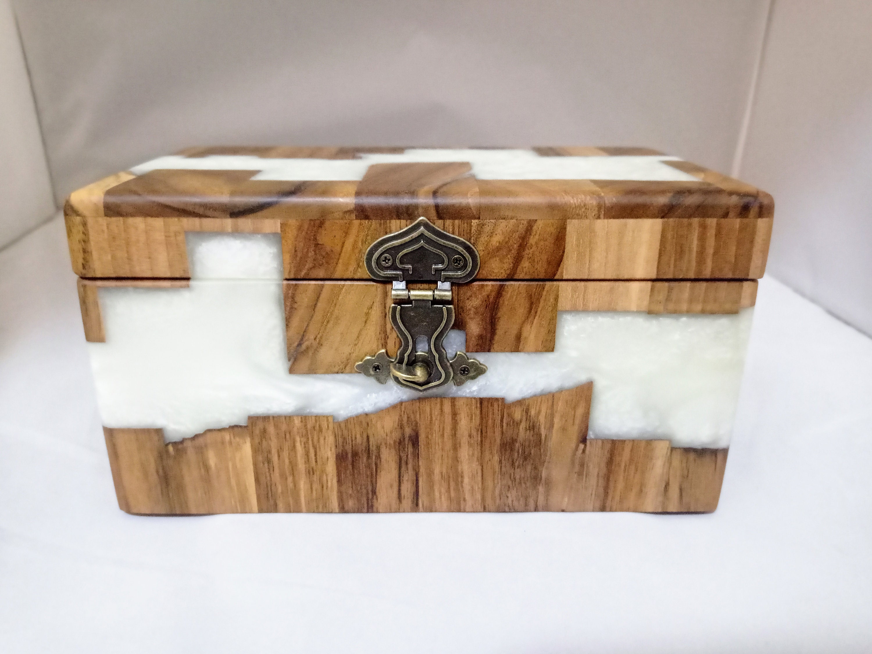 Handmade Walnut Wood and Epoxy Resin Box in Patchwork Style, Fancy ...