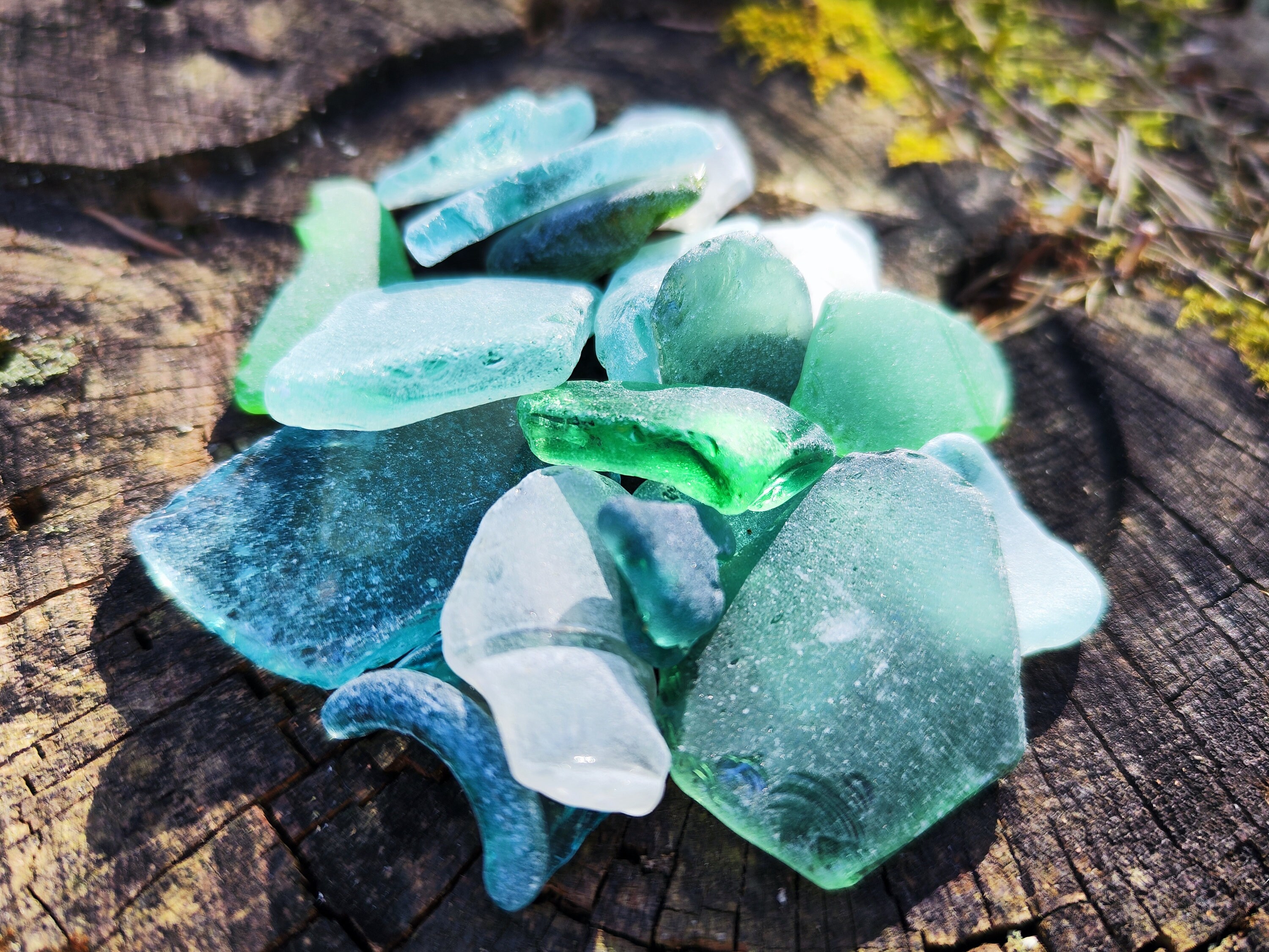 Marine Thick Raw Glass. White and Green Shades of Sea Glass. Beach ...