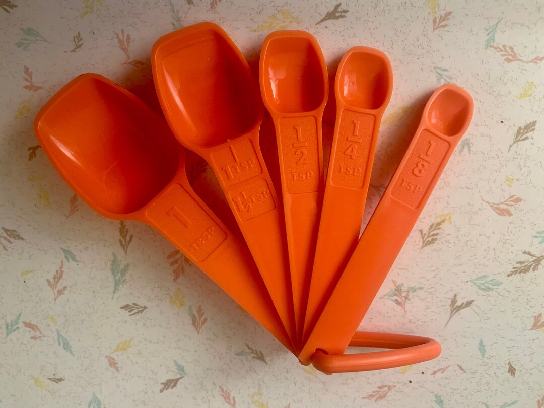 Vintage Orange Tupperware Measuring Spoons With Ring 5 Spoons and Ring ...