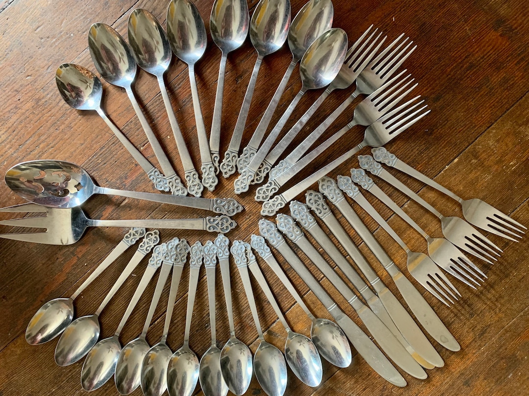 Gorgeous 34 Piece Vintage Stainless Flatware Set Rogers Stainless Doric ...