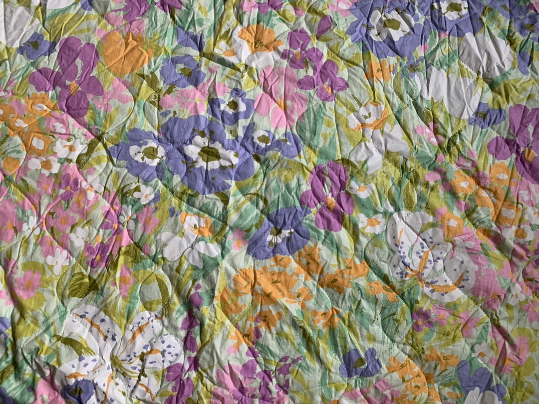 The Cutest Vintage Flower Power Coverlet Bedspread Fitted Comforter ...