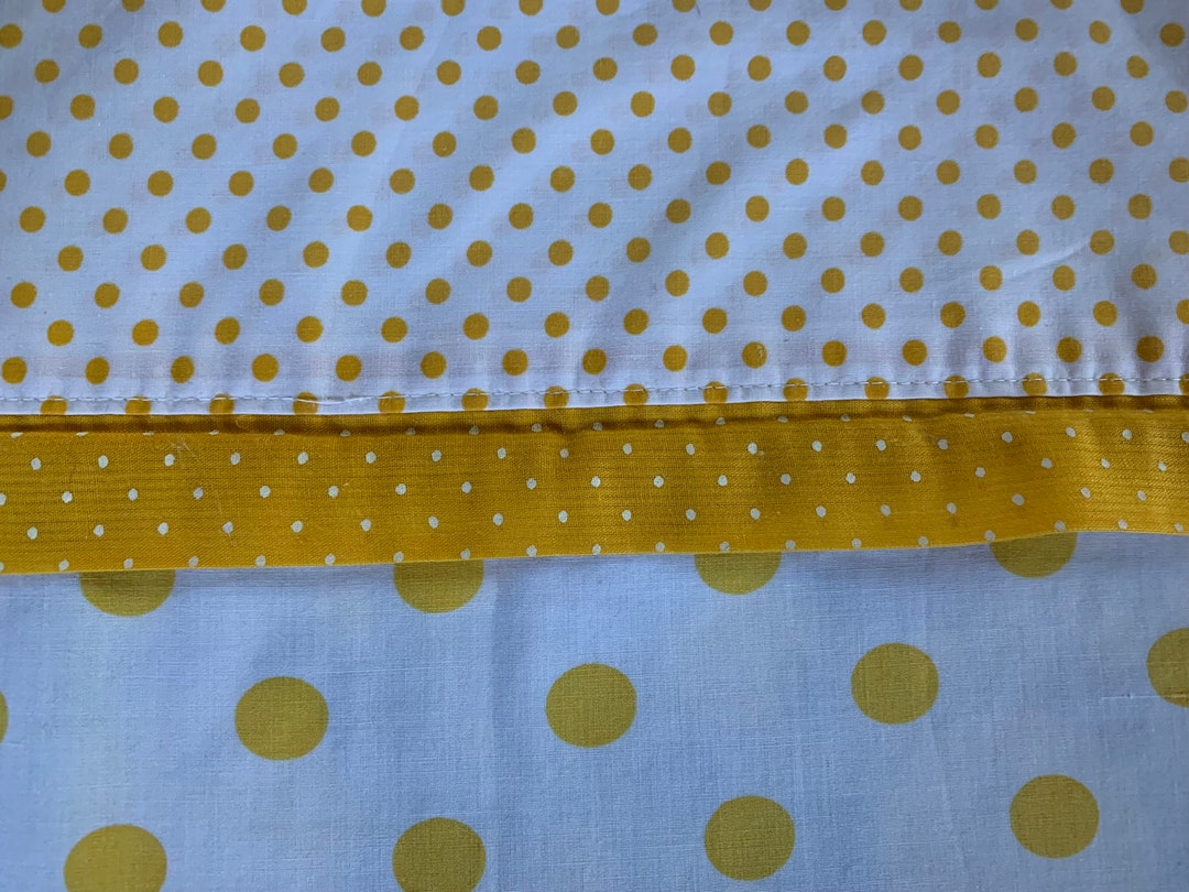 Adorable Vintage Yellow Polka Dot Queen Flat Sheet Percale Sheet Springmaid Wondercale Yellow