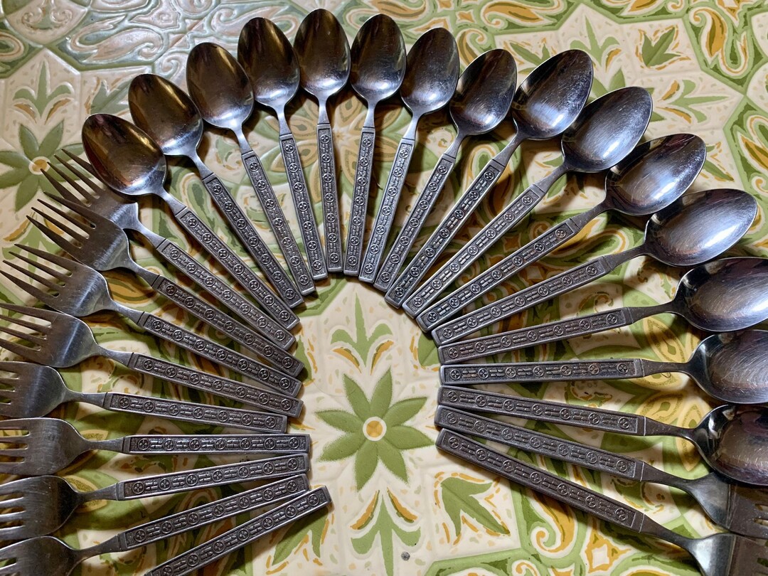 Vintage Matador Flatware Lot Stanley Roberts Matador Stainless Flatware Two Tone Handle 26 Piece ...