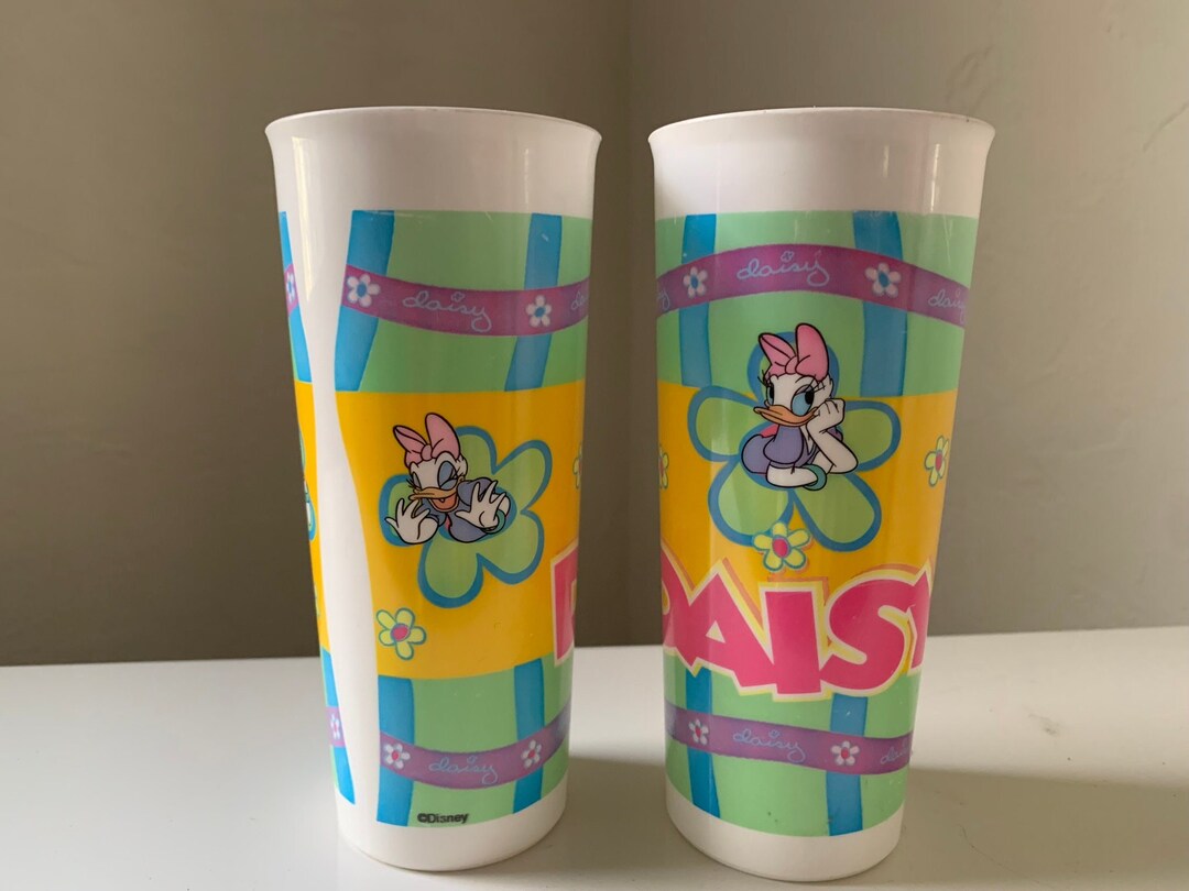 Vintage Tupperware Daisy Duck Cups Tupperware Cups 107-32 Kids Plastic ...