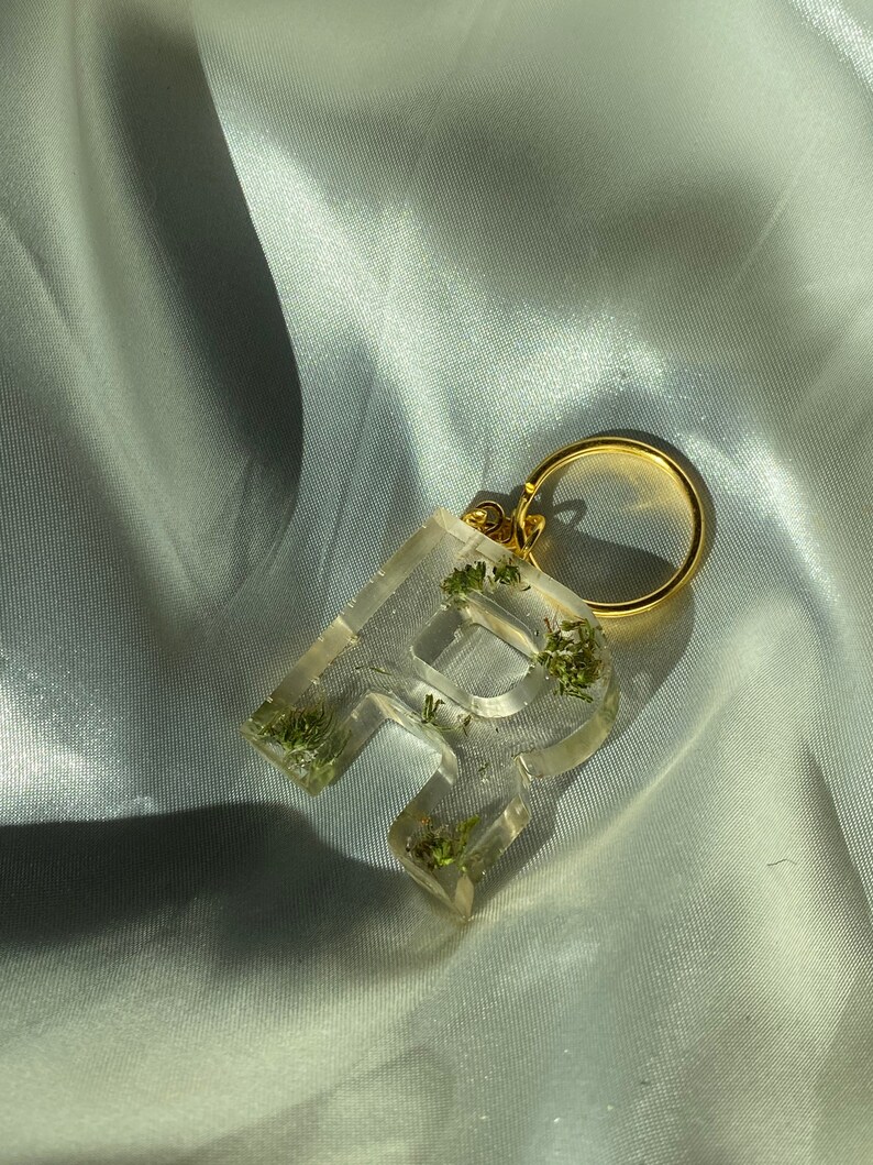 Letter R Keychains Floral Keychain Personalized Keychains - Etsy