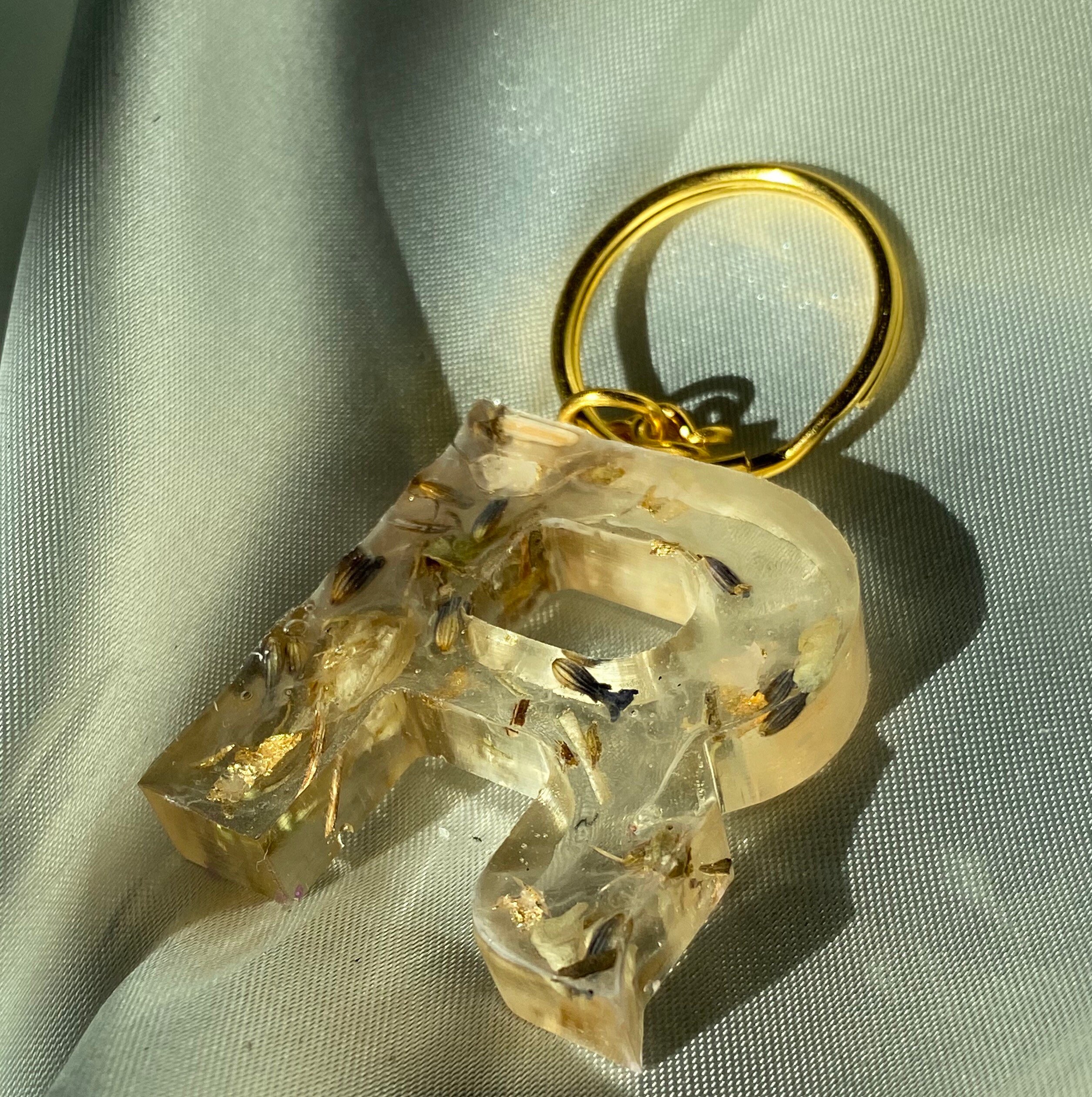 Letter R Keychains Floral Keychain Personalized Keychains - Etsy