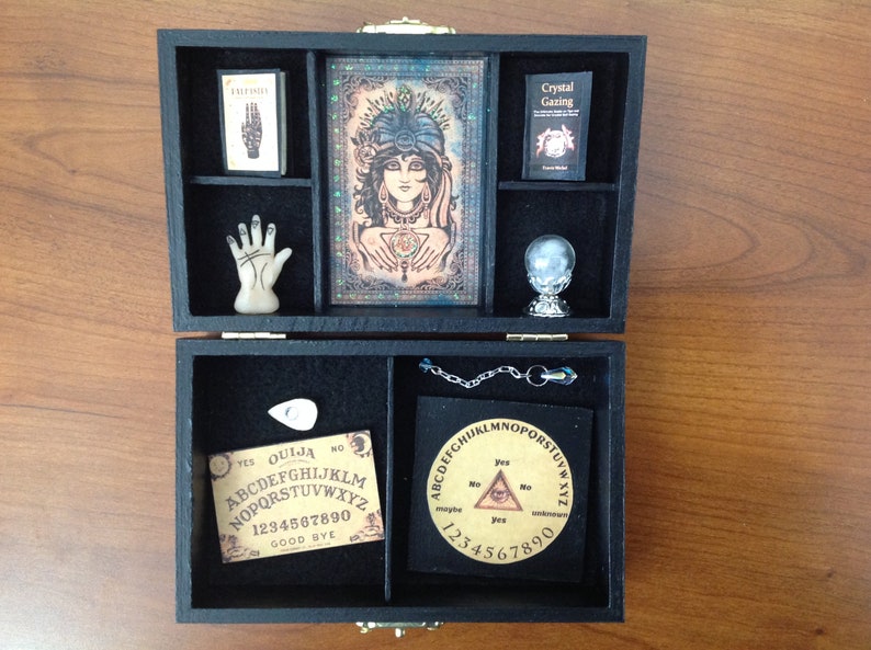 Fortune Teller Kit / Crystal Ball, Palm Hand. Ouija Board, Pendulum ...