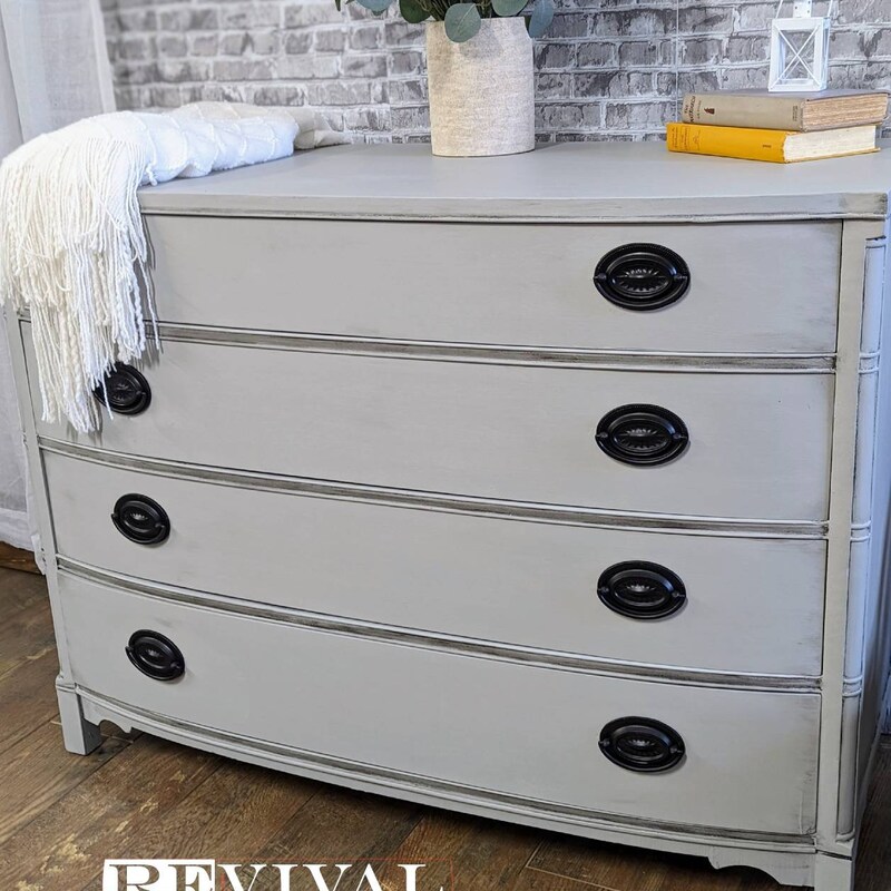 Hepplewhite Chest - Etsy