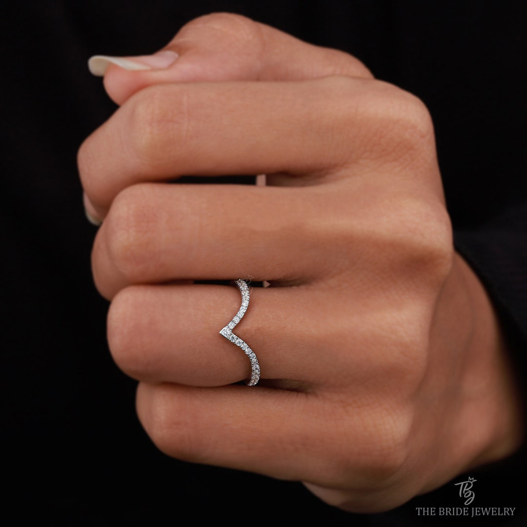 Wishbone Ring Vintage Chevron Band V Shape Moissanite Band 14K Gold ...