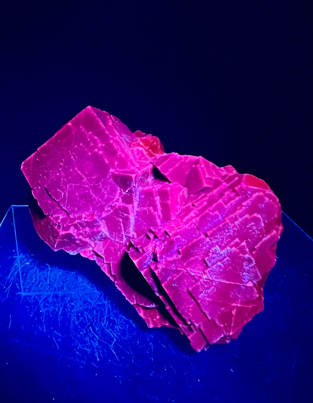 Incredible Black Rose Fluorite. UV Reacts Intense Red! Very Unique UV ...