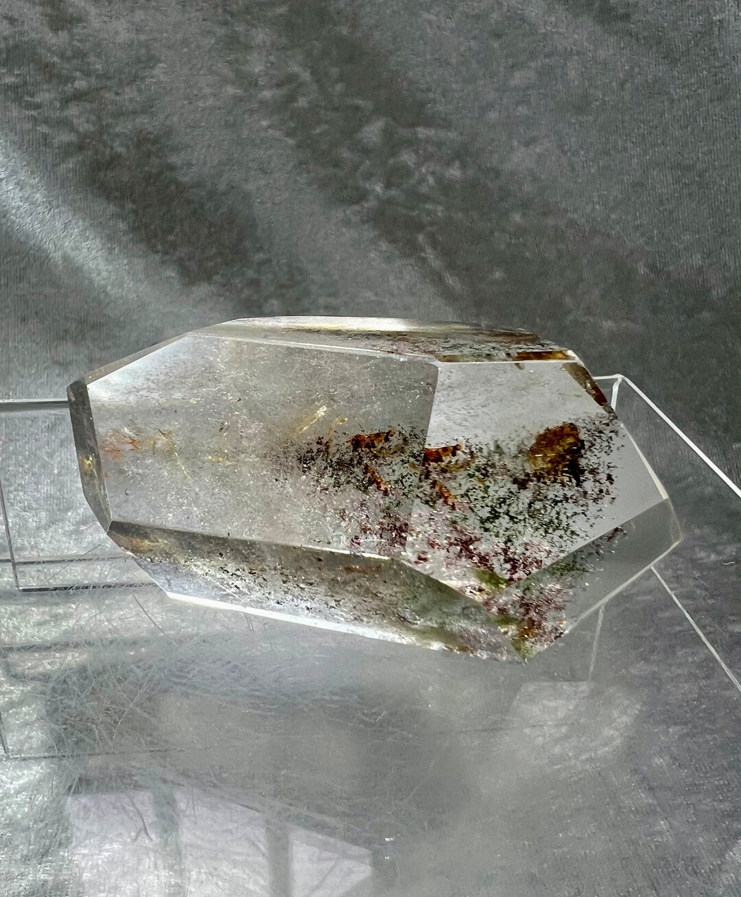Gorgeous Garden Quartz Freeform. Beautiful Colors in the Garden. Very ...