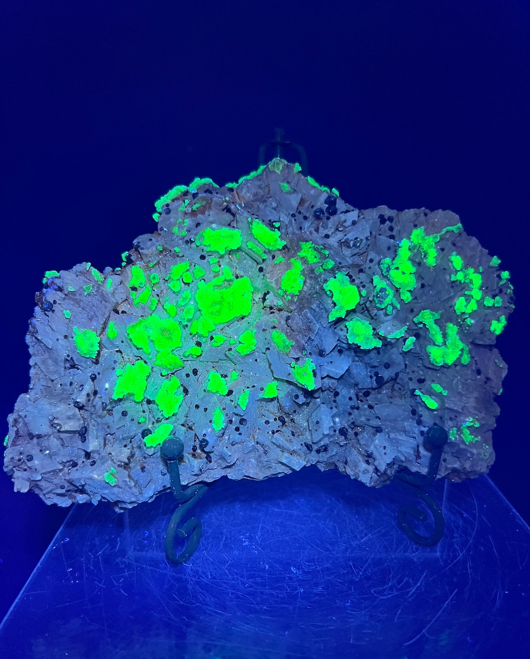 Beautiful Spessartine Garnet With Hyalite Opal Cluster. Gorgeous Green ...