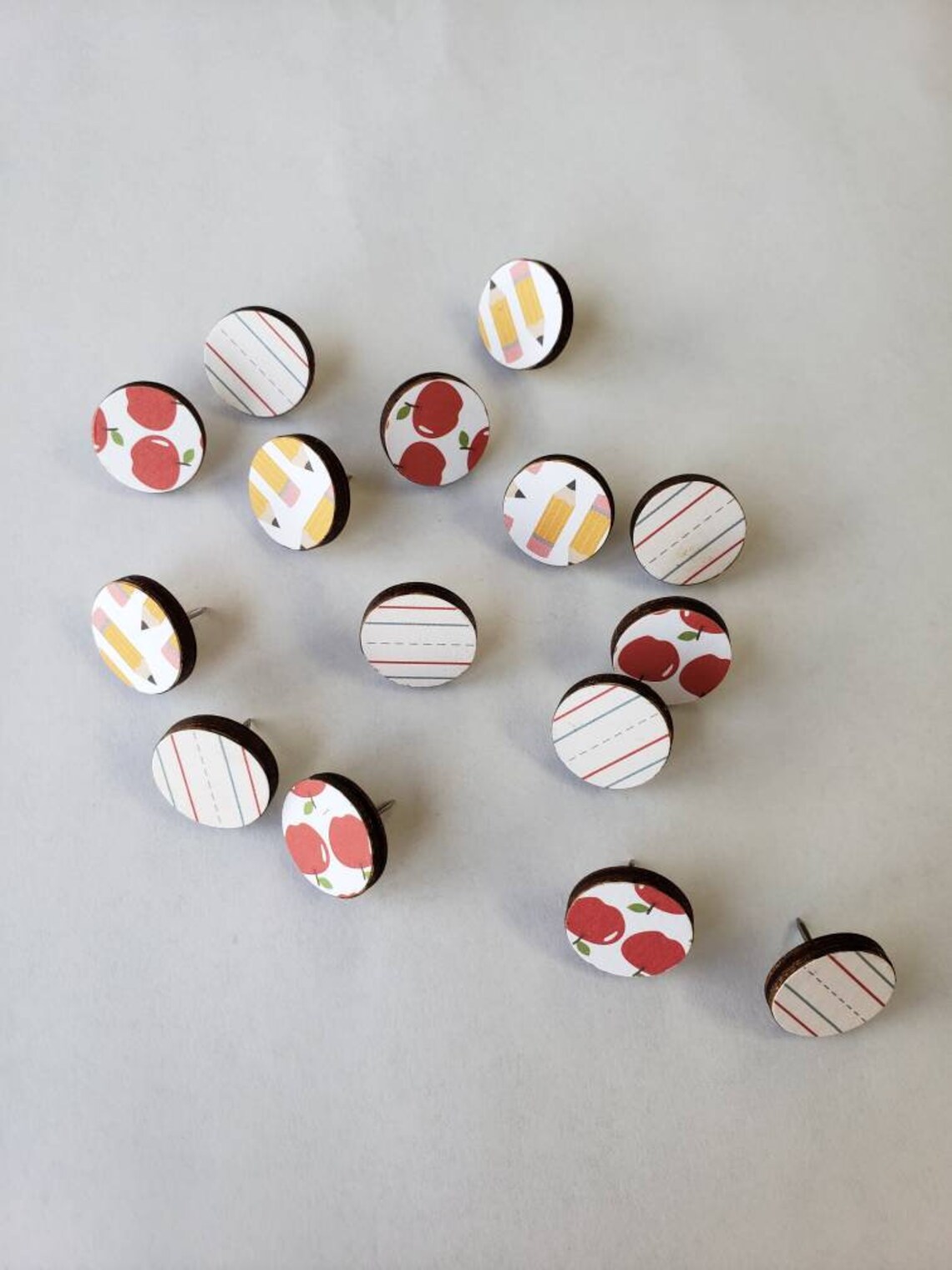FUN-tacks Thumbtacks Back to School Decorative Thumb Tacks - Etsy Nederland