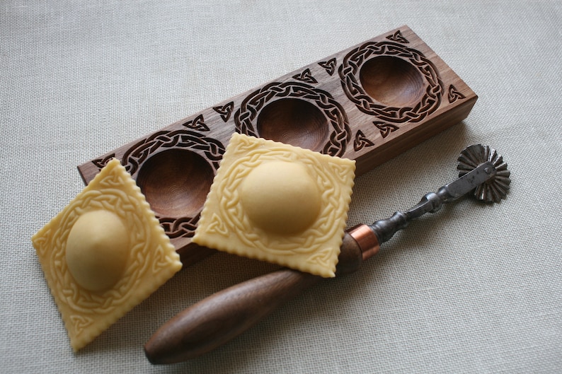 Celtic Ravioli Board, Fresh Pasta Mold, Wooden Board - Etsy