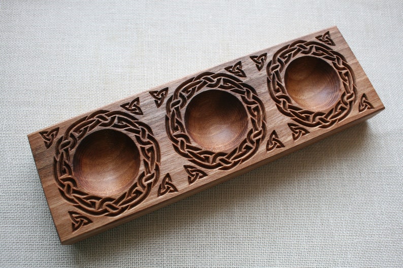 Celtic Ravioli Board, Fresh Pasta Mold, Wooden Board - Etsy