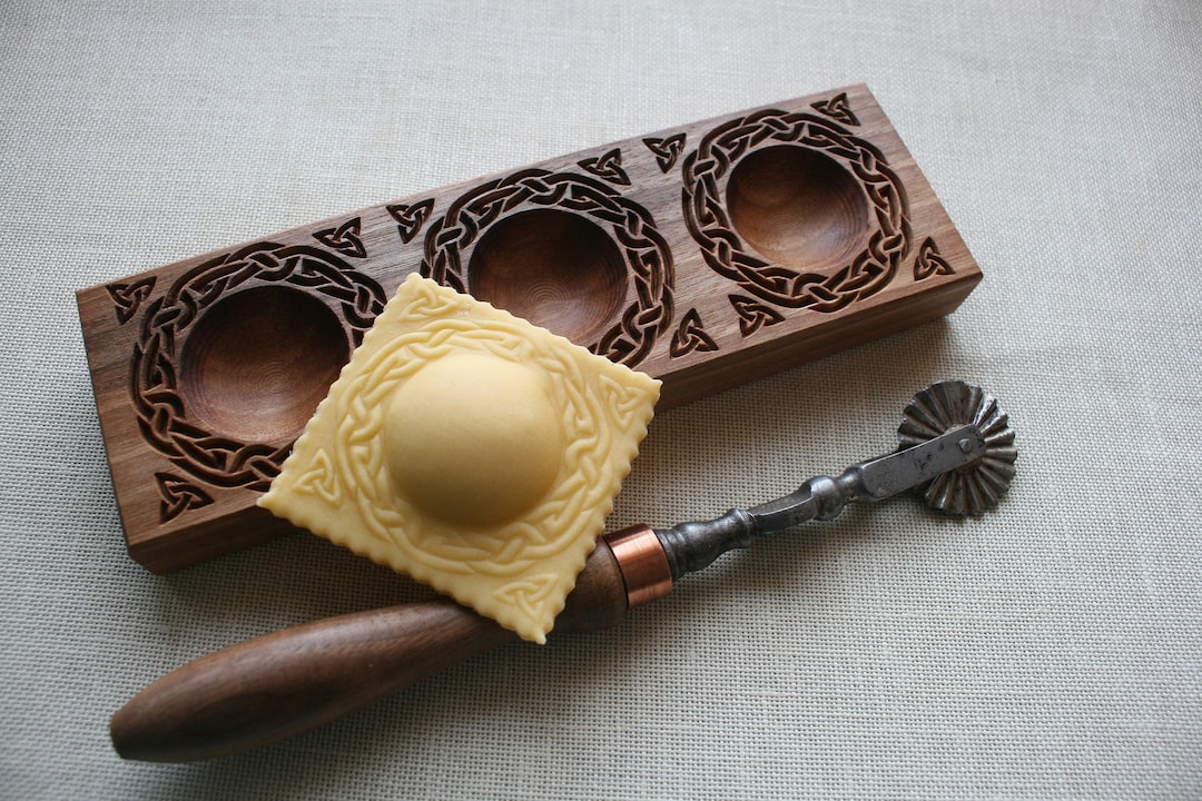 Celtic Ravioli Board, Fresh Pasta Mold, Wooden Board - Etsy