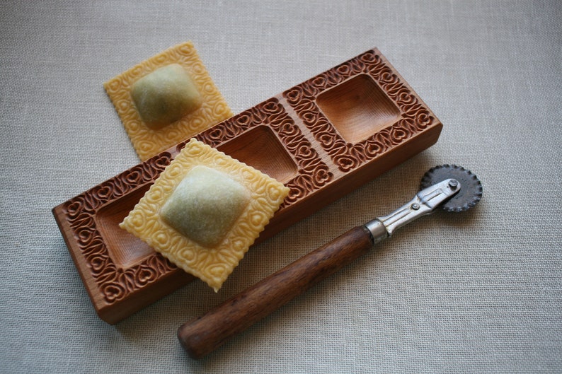 Tulips Pattern Ravioli, Fresh Pasta Board, Cookie Mold, - Etsy