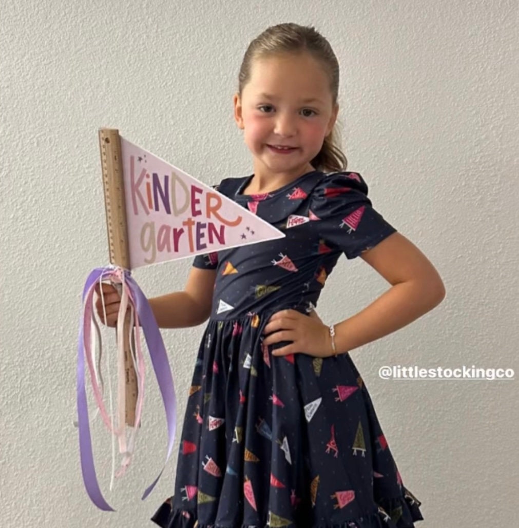 Back to School Pennant First Day of First Grade Flag Printable - Etsy