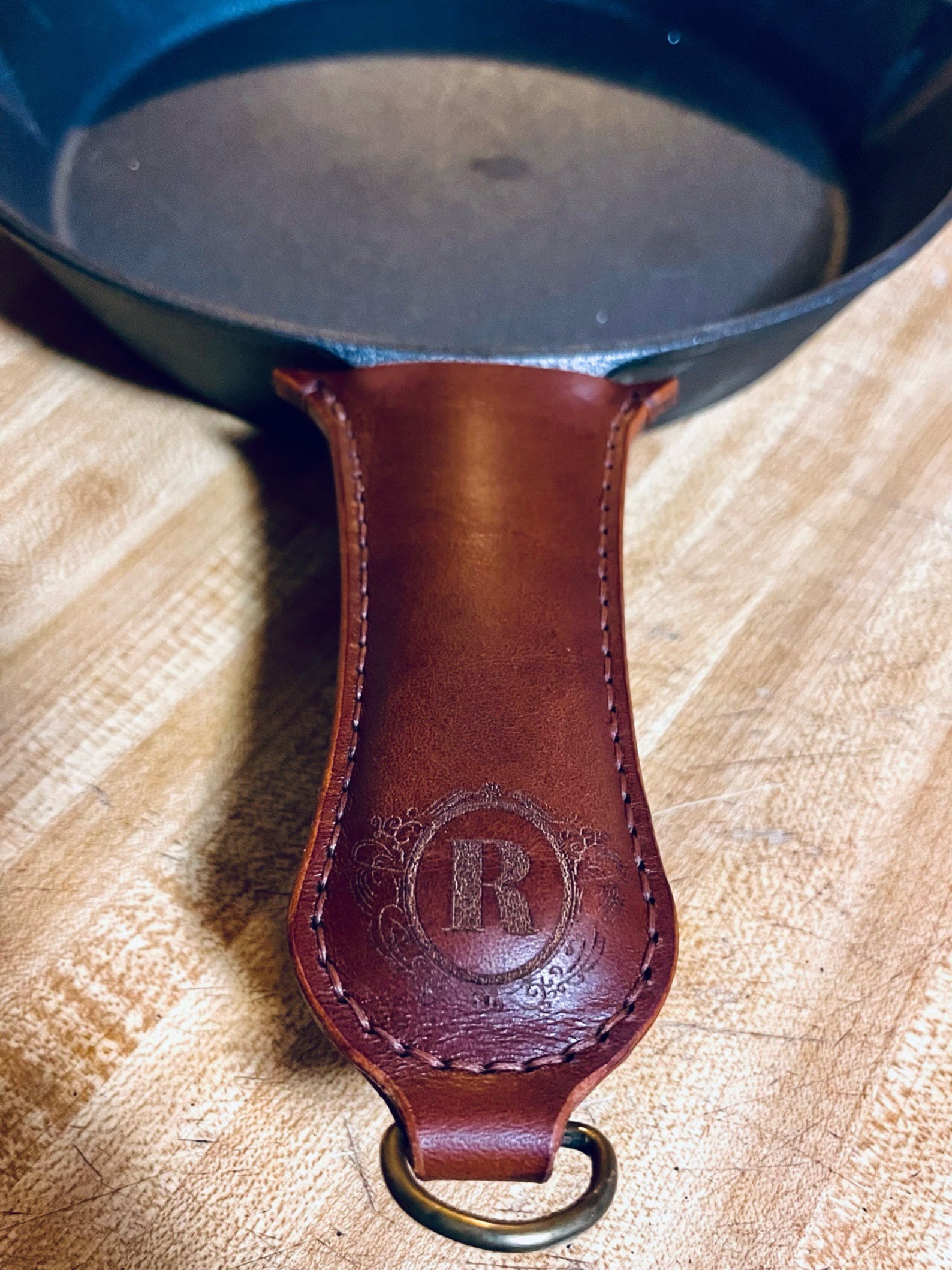 Monogrammed Leather Cast Iron Skillet Handle Cover - Etsy