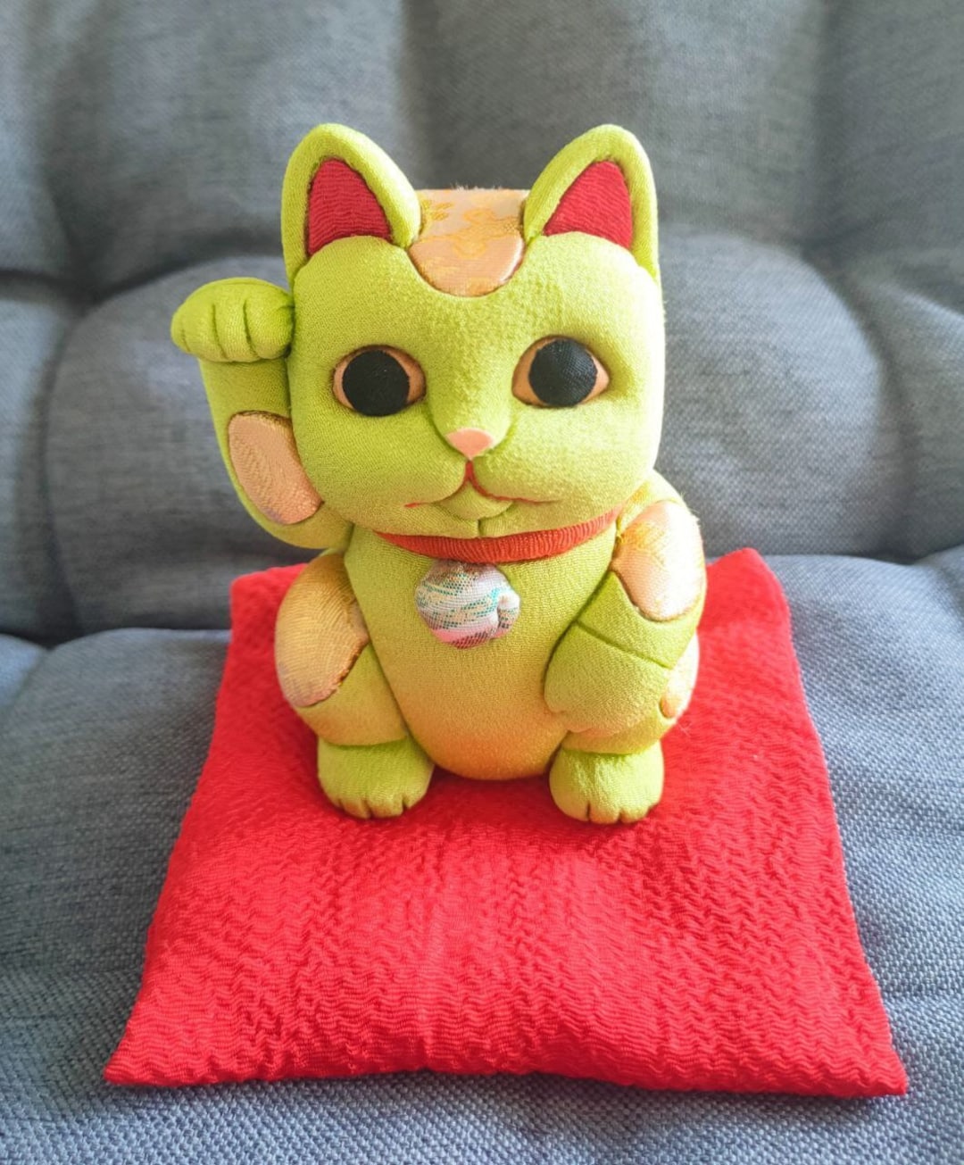 Maneki-neko Green Lucky Cat, Beckoning Cat, Welcoming Cat, Money Cat ...