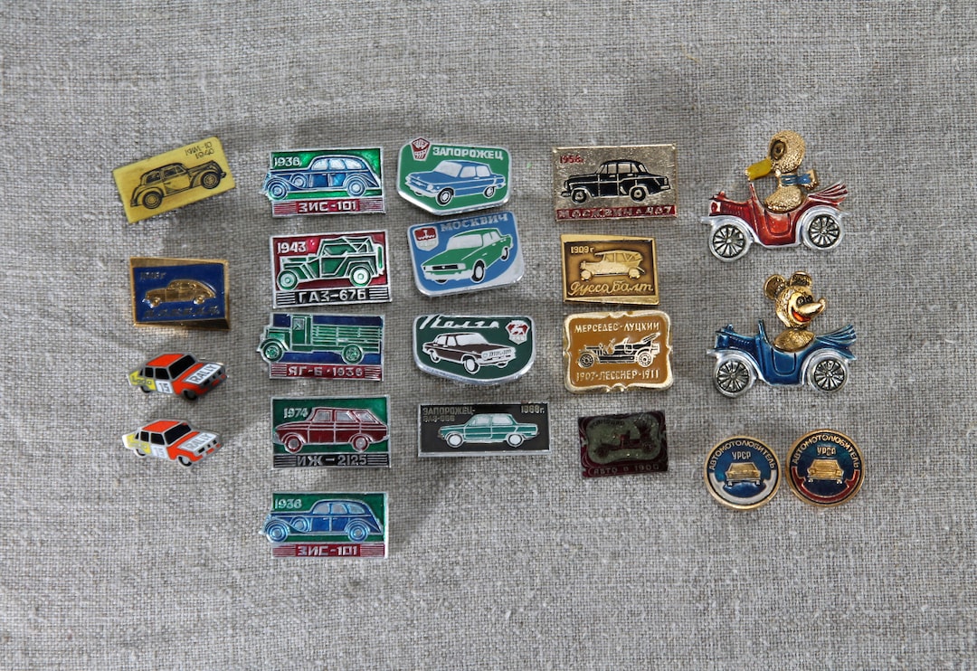 Pinbacks, Collection Car Badges, Vintage Cars Pin Icon, USSR, Set of 21 ...