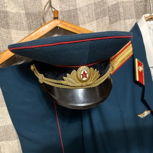 Vintage Soviet Officer Uniform. Lieutenant, USSR Field Military Uniform ...